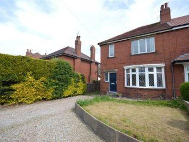 3 Bedrooms Semi detached house for rent in Upper Lane, Netherton, Wakefield, West Yorkshire WF4