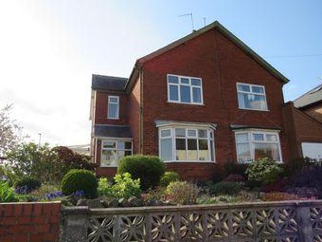 3 Bedrooms Semi detached house for rent in Vicarage Road, Mickleover, Derby DE3