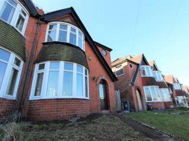 3 Bedrooms Semi detached house for rent in Victoria Avenue East, Manchester M9