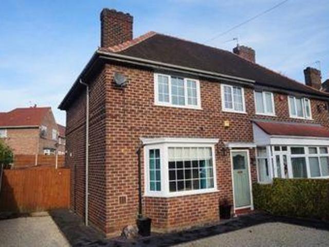 3 Bedrooms Semi detached house for rent in Yew Tree Lane, Northenden M22