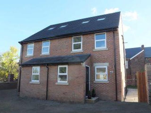 3 Bedrooms Semi detached house for sale in 15 Moor View Road Woodseats, Sheffield S8