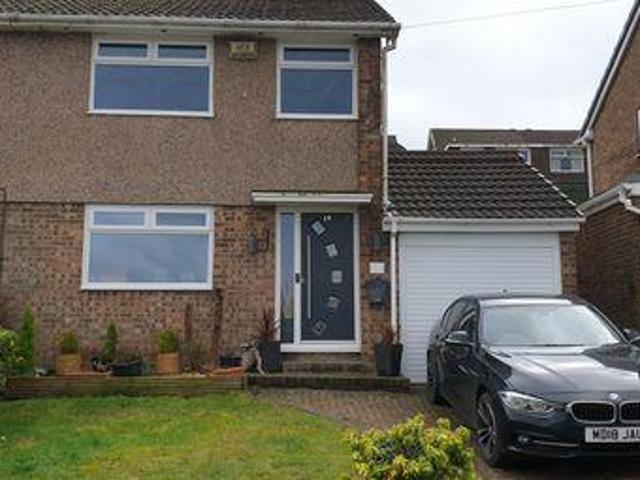 3 Bedrooms Semi detached house for sale in 19 Inglefield, Rochdale OL11