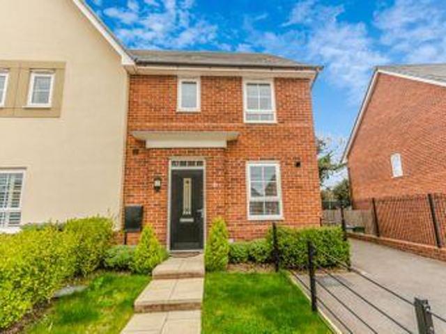 3 Bedrooms Semi detached house for sale in 1 Honeysuckle Drive, Nantwich CW5
