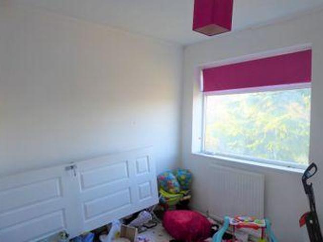 3 Bedrooms Semi detached house for sale in 23 Seagrave Drive, Sheffield, South Yorkshire S12