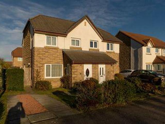 3 Bedrooms Semi detached house for sale in 296 South Gyle Road, South Gyle EH12