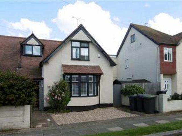 3 Bedrooms Semi detached house for sale in 68 Linden Avenue, Herne Bay, Kent CT6