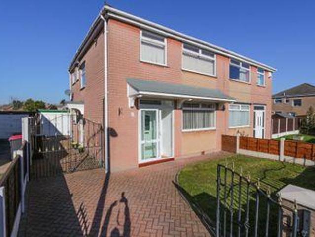 3 Bedrooms Semi detached house for sale in 73 Broadway, Irlam, Manchester M44