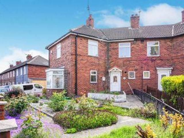 3 Bedrooms Semi detached house for sale in Cow Lane, Wakefield WF4