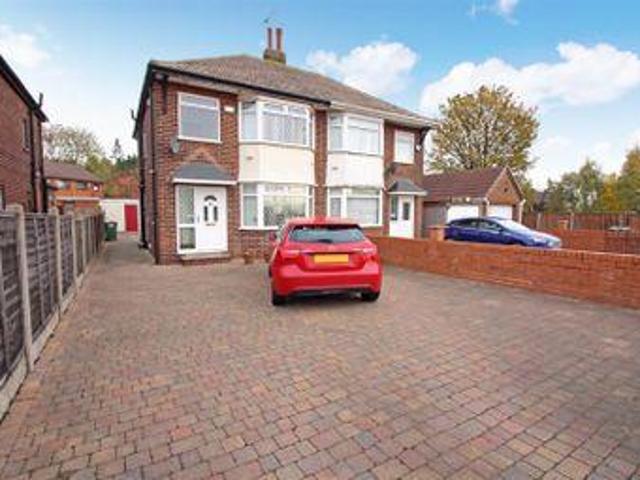 3 Bedrooms Semi detached house for sale in Coal Road, Leeds LS14