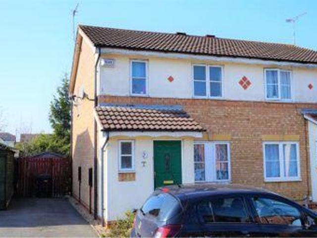 3 Bedrooms Semi detached house for sale in Coleford Road, Leicester LE4