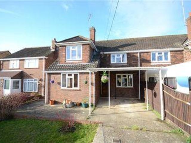 3 Bedrooms Semi detached house for sale in College Road, College Town, Sandhurst GU47