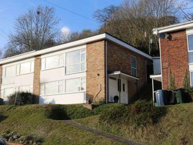 3 Bedrooms Semi detached house for sale in Combe Rise, High Wycombe HP12