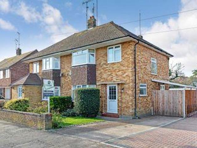3 Bedrooms Semi detached house for sale in Cootes Avenue, Horsham RH12