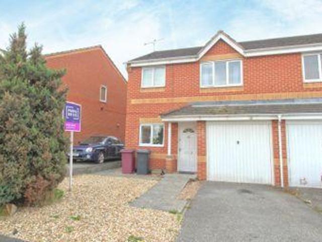 3 Bedrooms Semi detached house for sale in Copenhagen Road, Clay Cross, Chesterfield S45