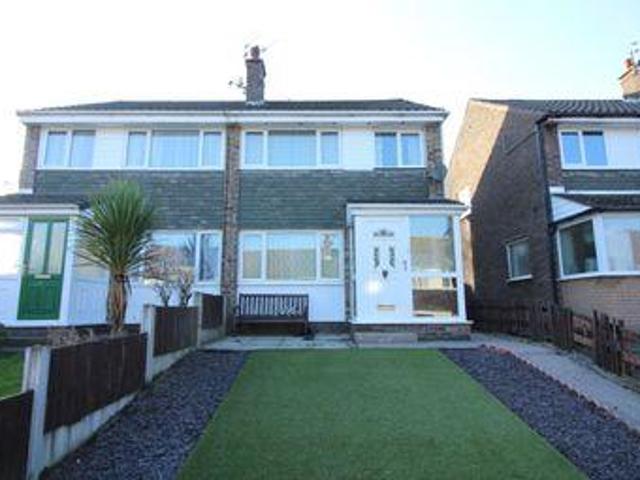 3 Bedrooms Semi detached house for sale in Copthorne Walk, Tottington, Bury BL8