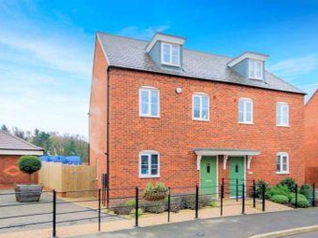 3 Bedrooms Semi detached house for sale in Cornucopia Grove, Barlaston, Stoke On Trent ST12