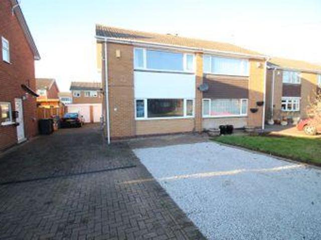 3 Bedrooms Semi detached house for sale in Cornwall Avenue, Beeston, Nottingham NG9