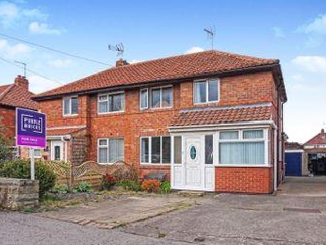 3 Bedrooms Semi detached house for sale in Caxton Avenue, York YO26