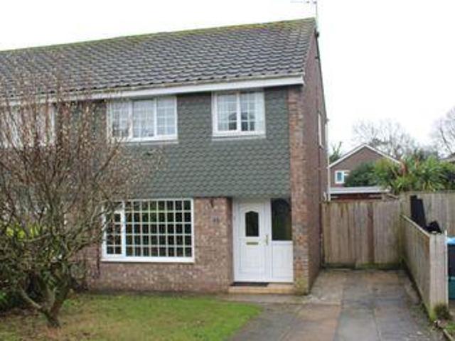 3 Bedrooms Semi detached house for sale in Cambrian Avenue, Llantwit Major CF61