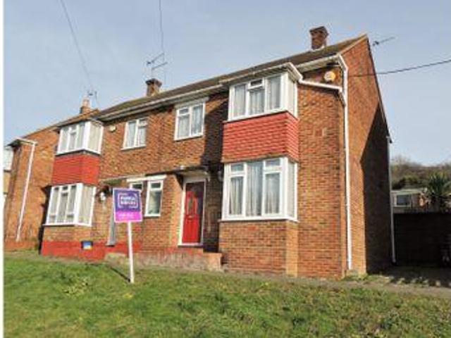 3 Bedrooms Semi detached house for sale in Carnation Road, Rochester ME2