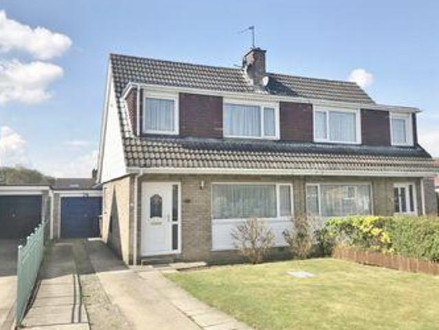 3 Bedrooms Semi detached house for sale in Carrfield, Woodthorpe, York YO24