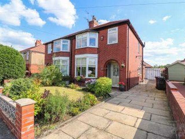 3 Bedrooms Semi detached house for sale in Church Road, Smithills, Bolton BL1