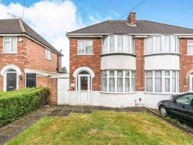 3 Bedrooms Semi detached house for sale in Church Road, Sheldon, Birmingham B26