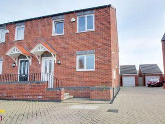 3 Bedrooms Semi detached house for sale in Church View Gardens, Moorends DN8