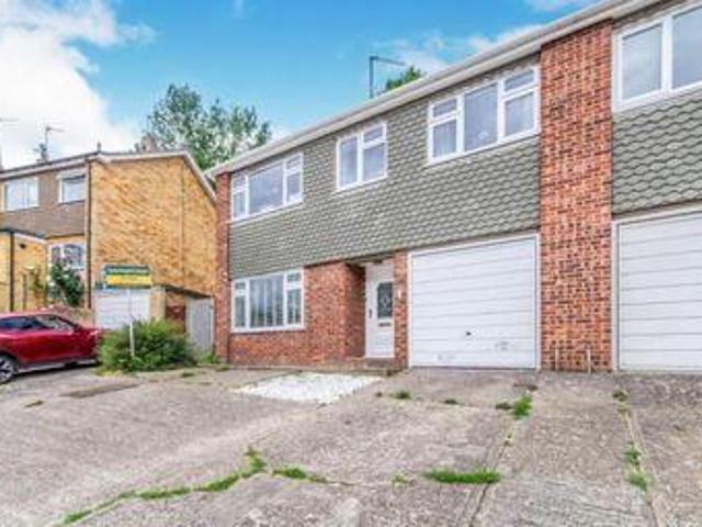 3 Bedrooms Semi detached house for sale in Chapman Avenue, Maidstone, Kent ME15