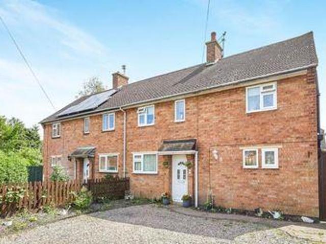 3 Bedrooms Semi detached house for sale in Chapel Close, Thurcaston, Leicester, Leicestershire LE7