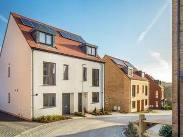 3 Bedrooms Semi detached house for sale in ´´Chaplin´´ at The Green, Upper Lodge Way, Coulsdon CR5