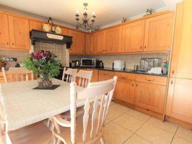 3 Bedrooms Semi detached house for sale in Charcroft Gardens, Enfield, Middlesex EN3