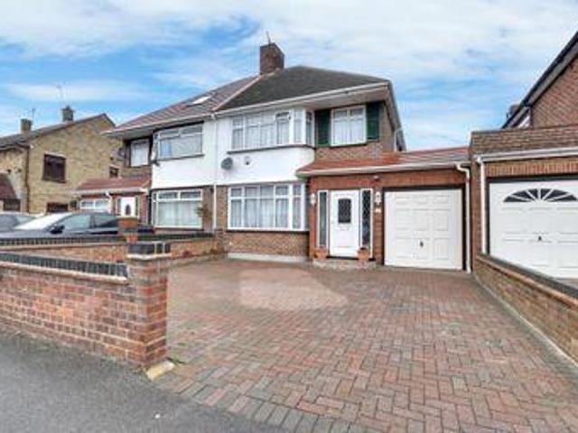 3 Bedrooms Semi detached house for sale in Chatsworth Road, Hayes UB4