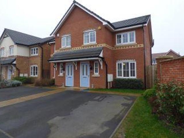 3 Bedrooms Semi detached house for sale in Chelford Road, Eccleston, St. Helens WA10