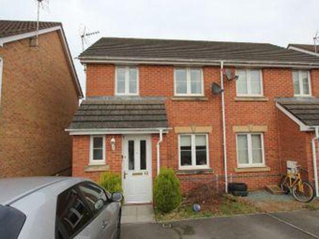 3 Bedrooms Semi detached house for sale in Chestnut Bush, Bridgend CF31