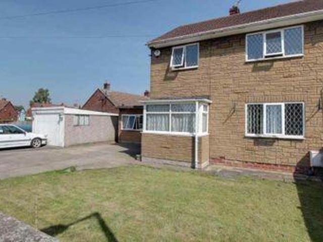 3 Bedrooms Semi detached house for sale in Cherry Tree Drive, Thorne, Doncaster DN8