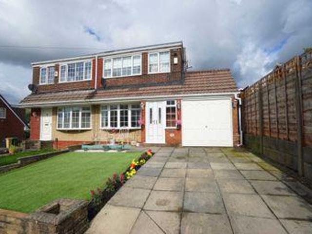 3 Bedrooms Semi detached house for sale in Cheviot Close, Horwich, Bolton BL6