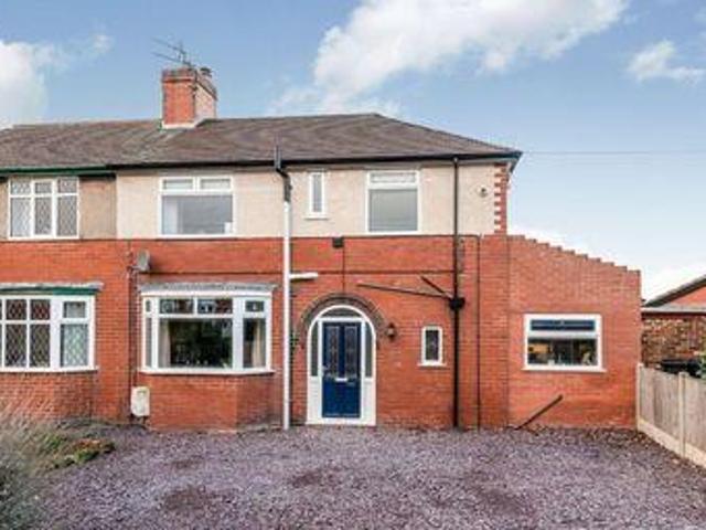 3 Bedrooms Semi detached house for sale in Clare Avenue, Newcastle ST5