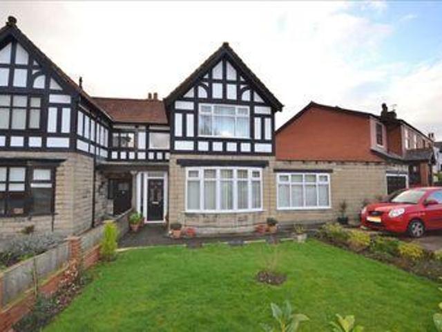 3 Bedrooms Semi detached house for sale in Claremont Avenue, Chorley PR7