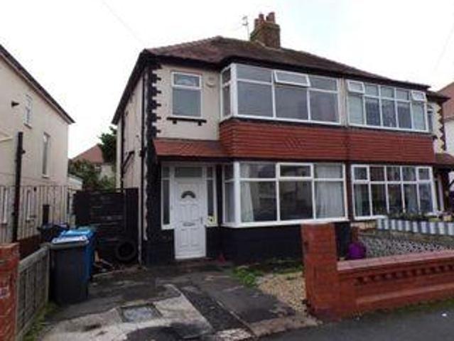 3 Bedrooms Semi detached house for sale in Clegg Avenue, Thornton Cleveleys, Lancashire FY5