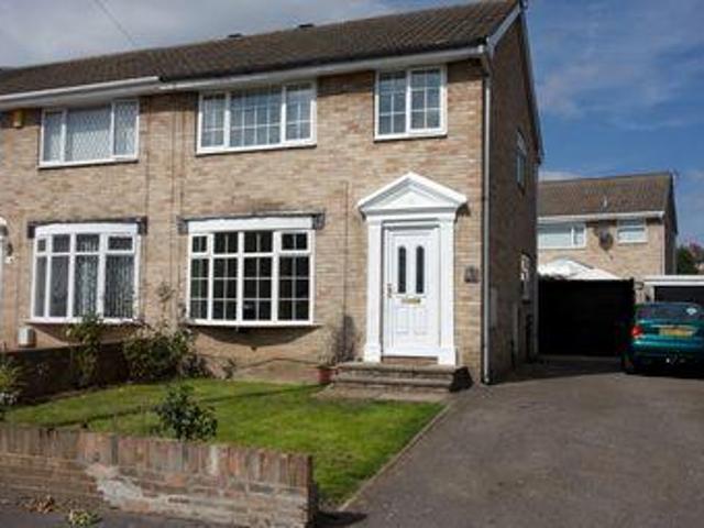 3 Bedrooms Semi detached house for sale in Cliff Street, Wakefield WF2