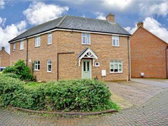 3 Bedrooms Semi detached house for sale in Clifton Fields, Clifton, Shefford, Bedfordshire SG17