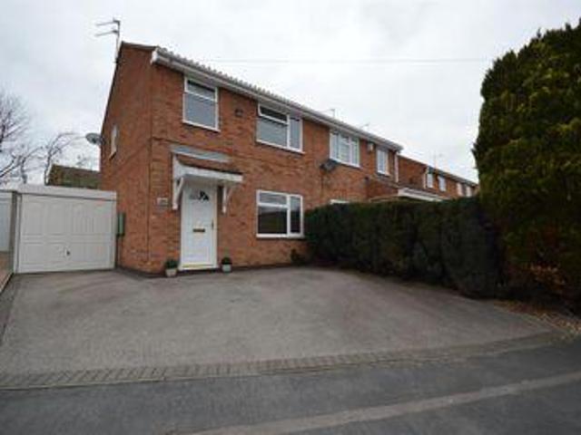 3 Bedrooms Semi detached house for sale in Clover Close, Narborough, Leics LE19