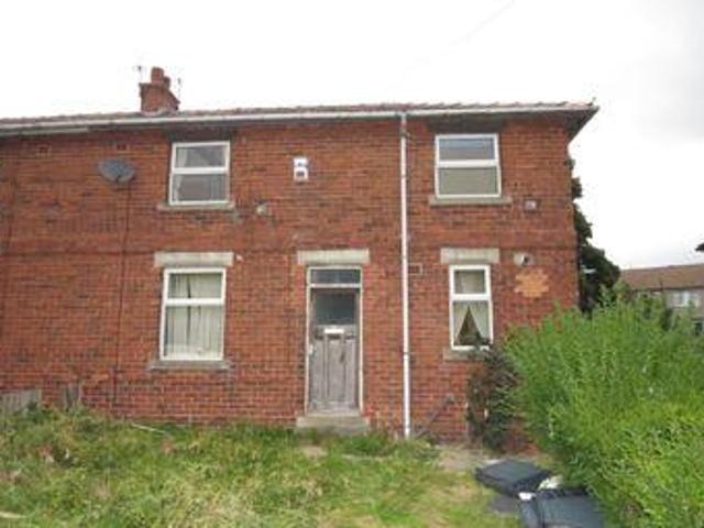 3 Bedrooms Semi detached house for sale in Crawford Avenue, Bradford BD6