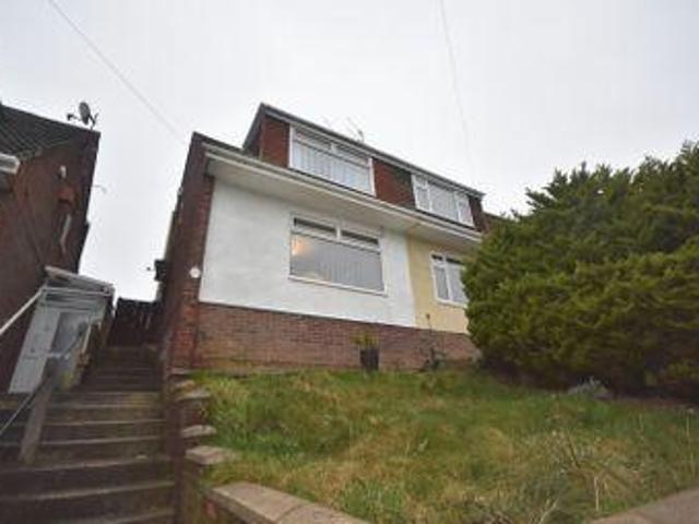 3 Bedrooms Semi detached house for sale in Crispin Way, Kingswood, Bristol BS15