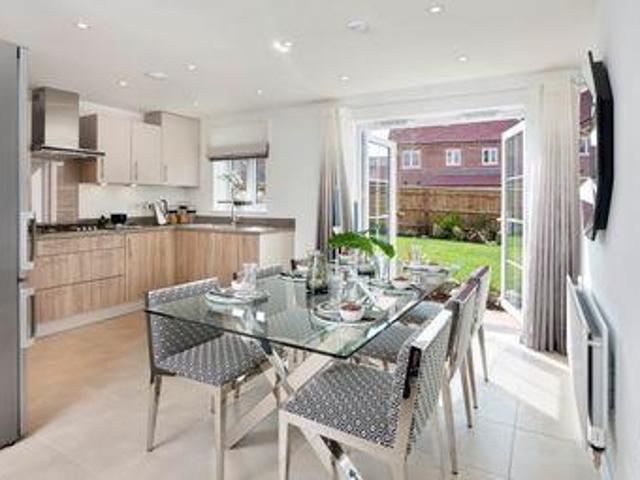 3 Bedrooms Semi detached house for sale in Crockford Lane, Basingstoke RG24