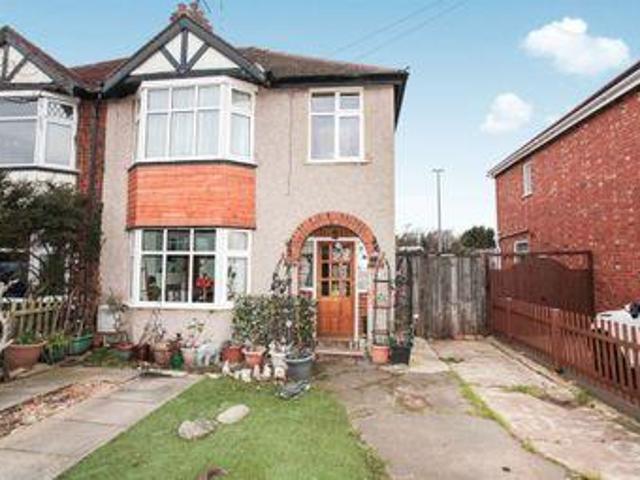 3 Bedrooms Semi detached house for sale in Cromwell Road, Rugby CV22