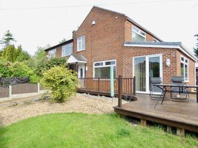 3 Bedrooms Semi detached house for sale in Crosslands Road, Worsley, Manchester M28