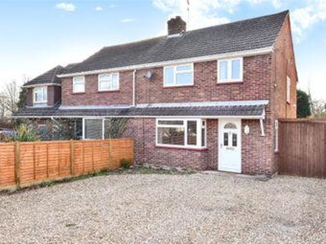 3 Bedrooms Semi detached house for sale in Crowthorne Road, Sandhurst, Berkshire GU47