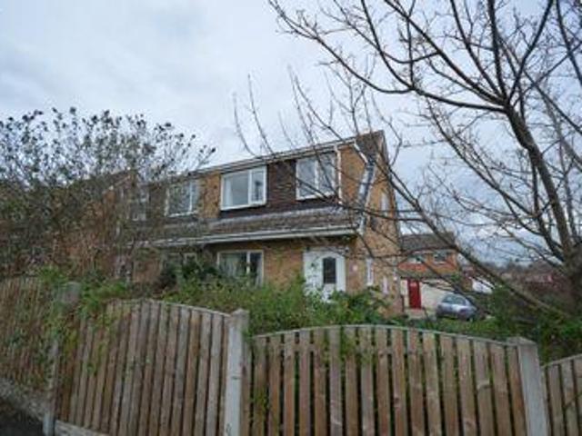 3 Bedrooms Semi detached house for sale in Croxall Drive, Stanley, Wakefield WF3